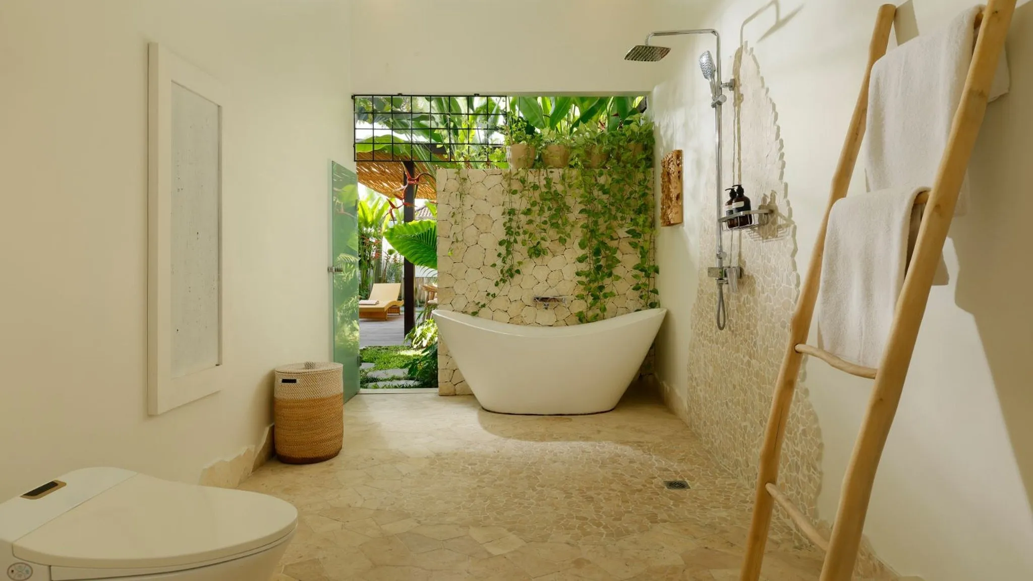 Villa Suar Sanur - Bali Family Villas